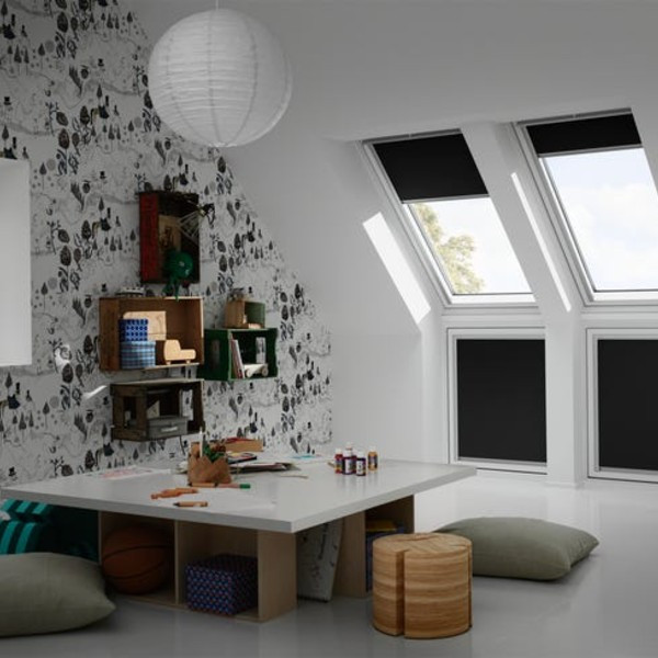 Store Velux Occultant Manuel DKL SK06 Noir (3009) - toiture-online.com